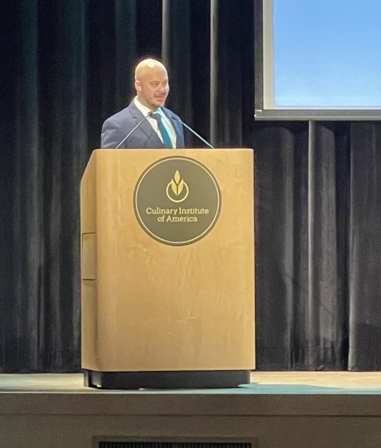 Premier Urologist Dr. Kevin Carnes Presents at 2022 Oncology Teaching ...